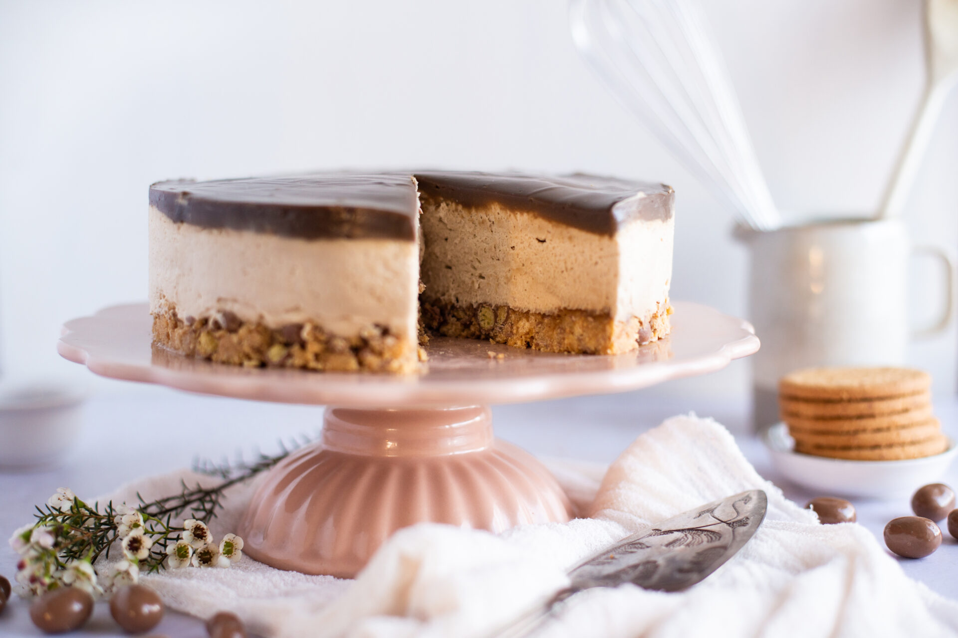 Súkkulaði & lakkrís ostakaka – með Eitt sett töggum • Döðlur & smjör